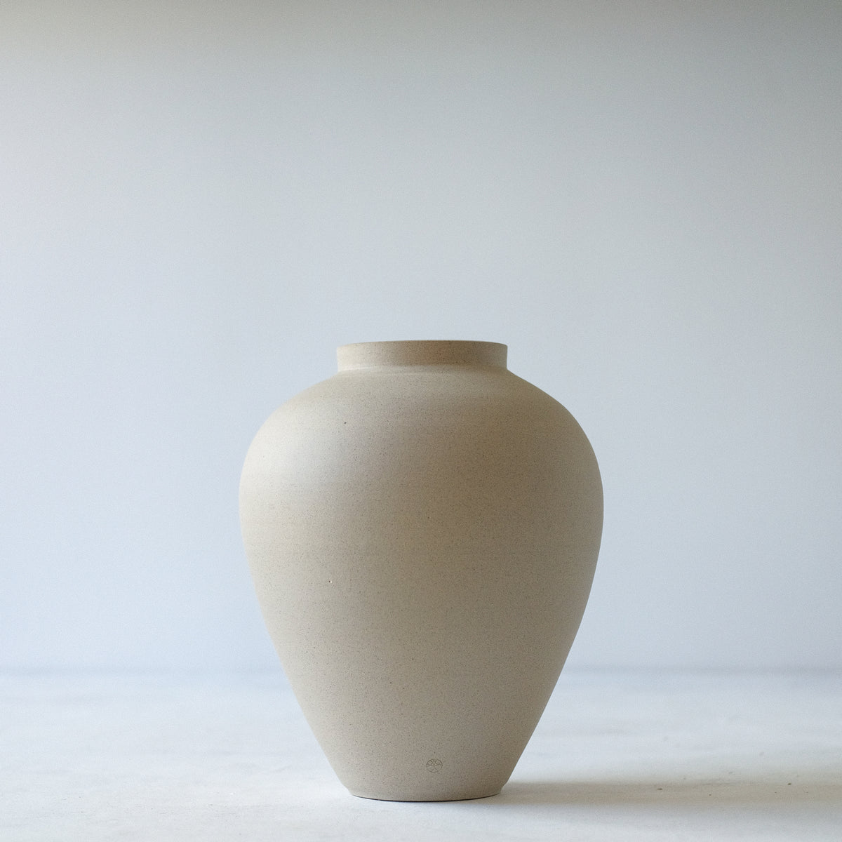 Watu Vase #AD012 – Adinegara Ceramic